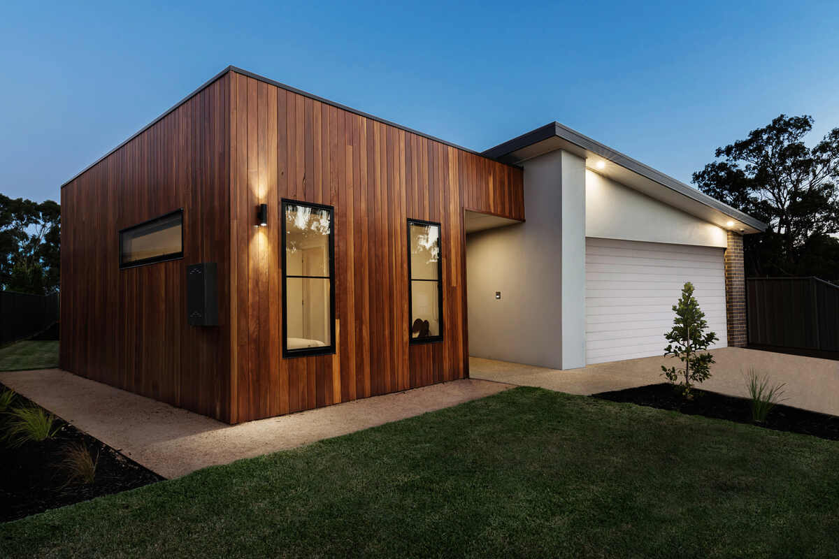 Guide to Green Home Loans in Canada (2026)