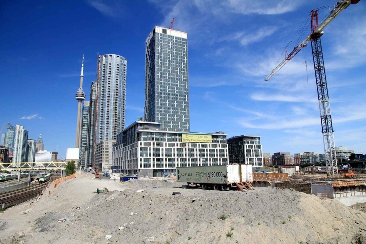 Housing Downturn Puts Sustainable Building at Risk